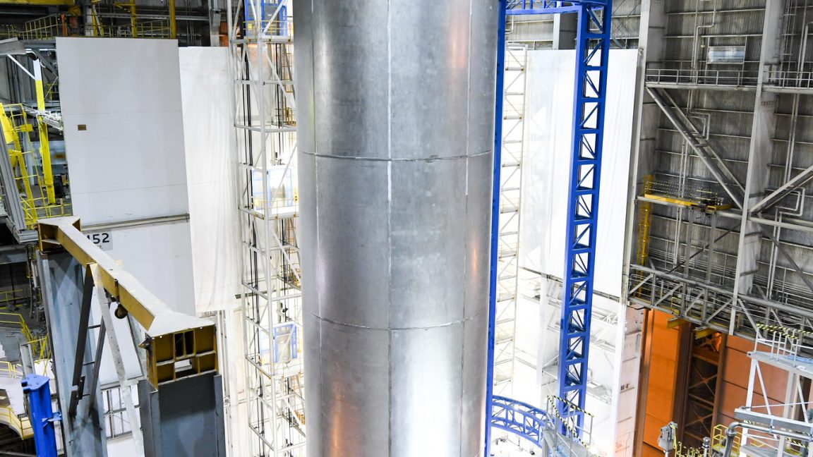 SLS rocket advancing, but its launch date may slip to 2020 - Ars Technica
