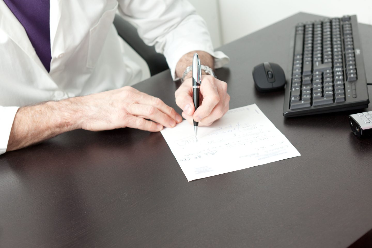 DOJ: Billionaire pharma owner fueled the opioid epidemic with bribery ...