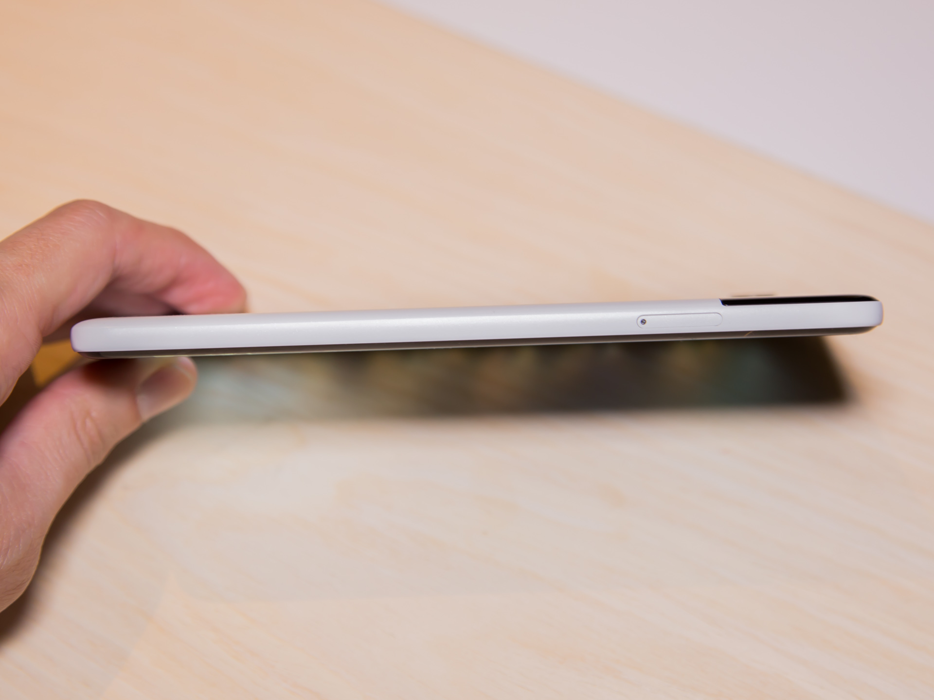 Hands-on with the Pixel 2 and 2 XL: One’s nice, one’s not - Ars Technica