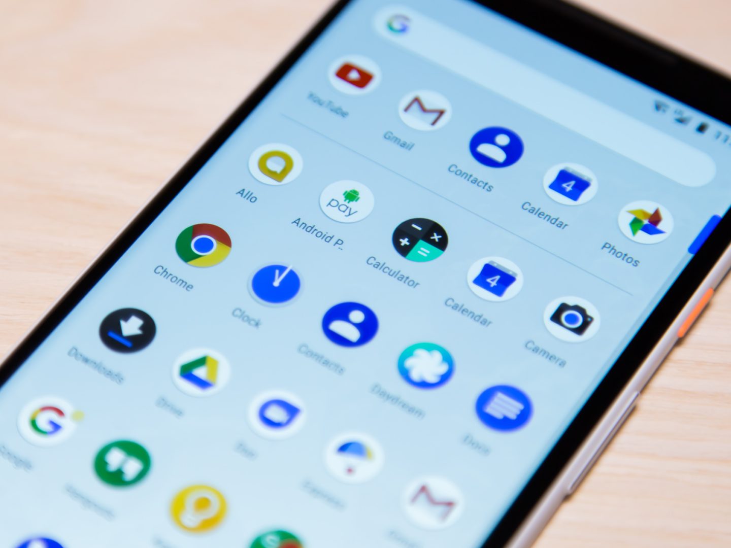 Hands-on with the Pixel 2 and 2 XL: One’s nice, one’s not - Ars Technica