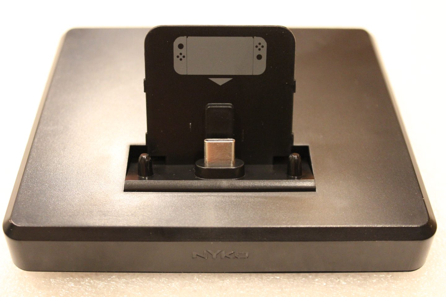 Nintendo Switch’s first portable dock offers freedom, but with new ...