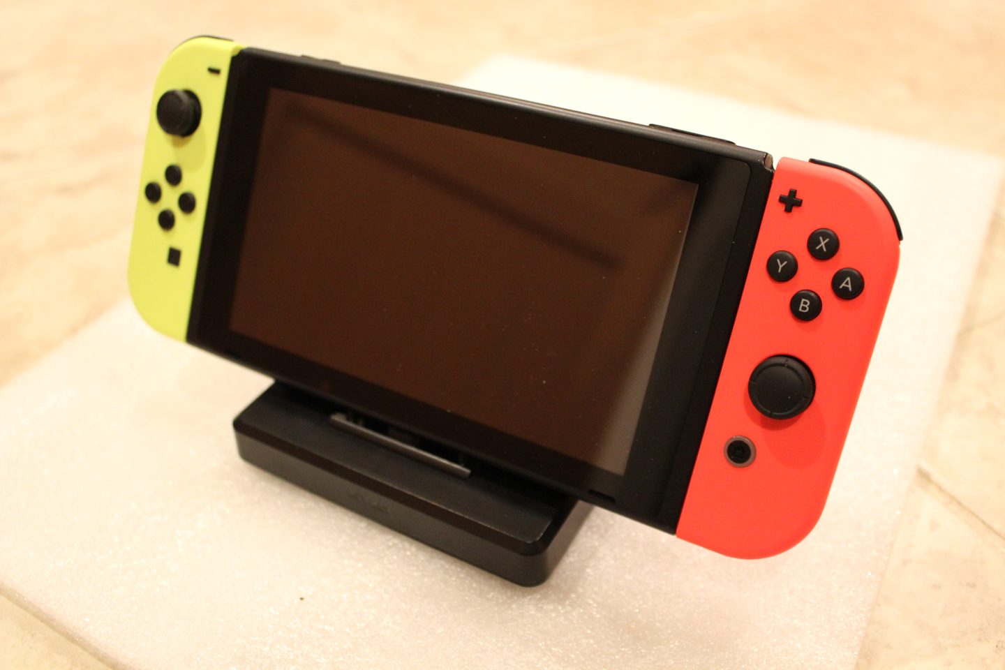 Nintendo Switch’s first portable dock offers freedom, but with new ...
