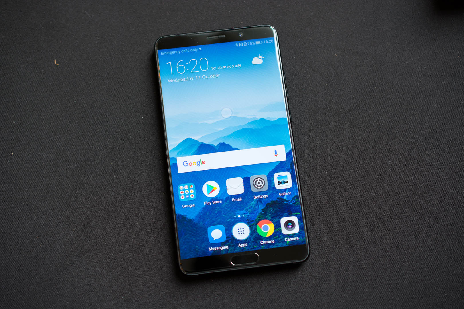 Huawei’s Mate 10 blends AI into every part of the smartphone experience ...