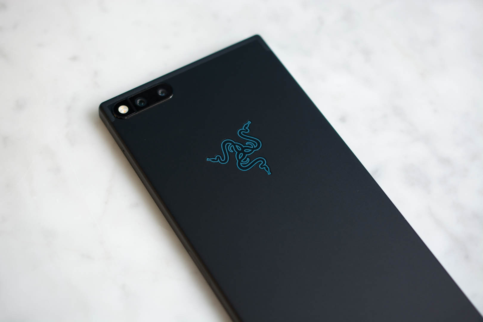 Razer made a smartphone, and it’s an all-black version of the Nextbit ...