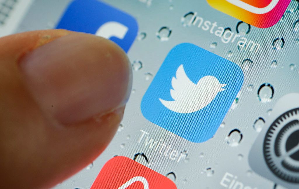 In its new timeline, Twitter will end revenge porn next week, hate ...