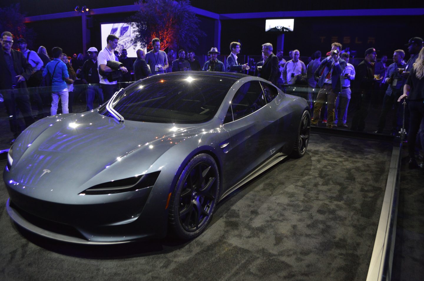 Tesla promises a new wicked-fast $200,000 Roadster - Ars Technica