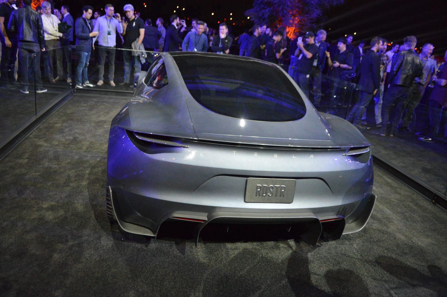 Tesla promises a new wicked-fast $200,000 Roadster - Ars Technica