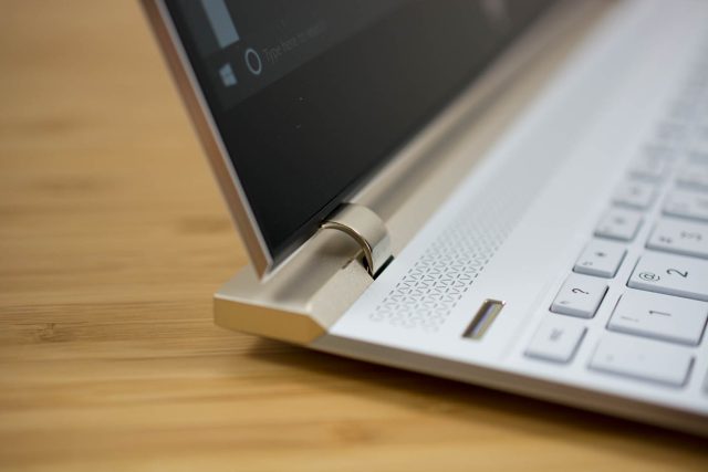 HP Spectre 13 2017 review: A killer laptop, now touch-friendly - Ars ...