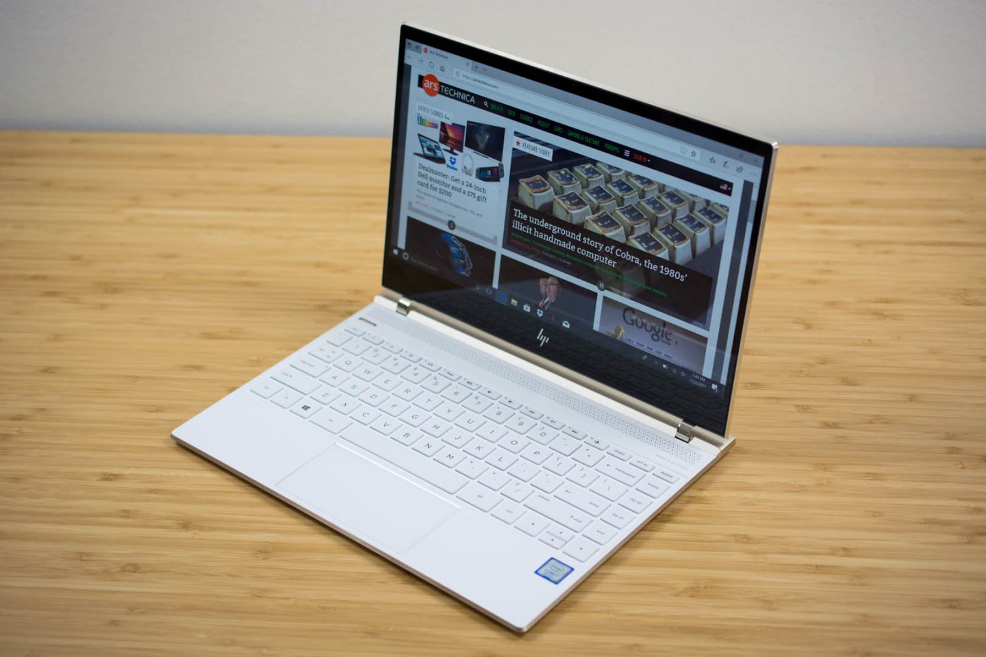 HP Spectre 13 2017 review: A killer laptop, now touch-friendly - Ars ...