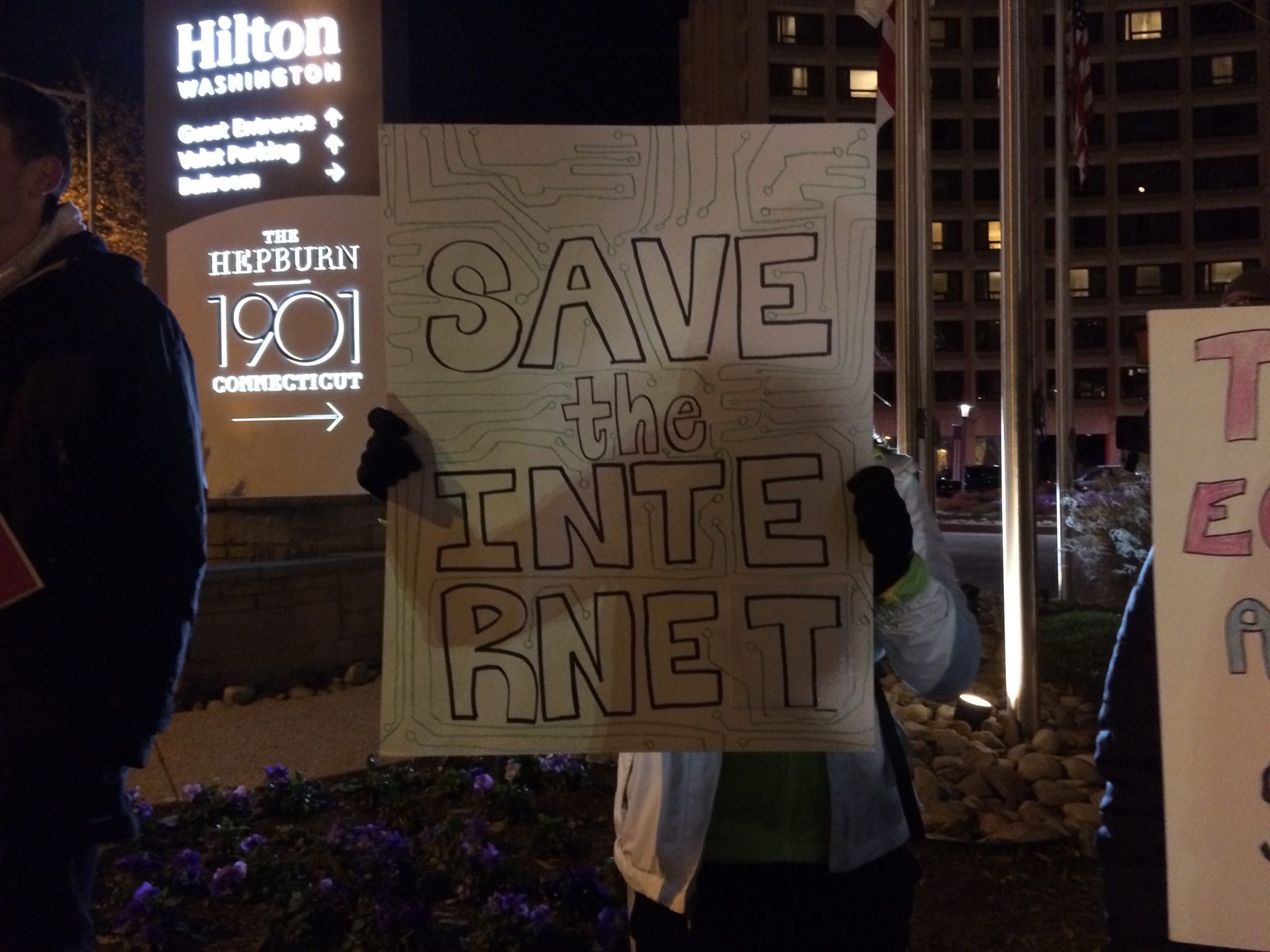 Ajit Pai jokes with Verizon exec about him being a “puppet” FCC chair ...