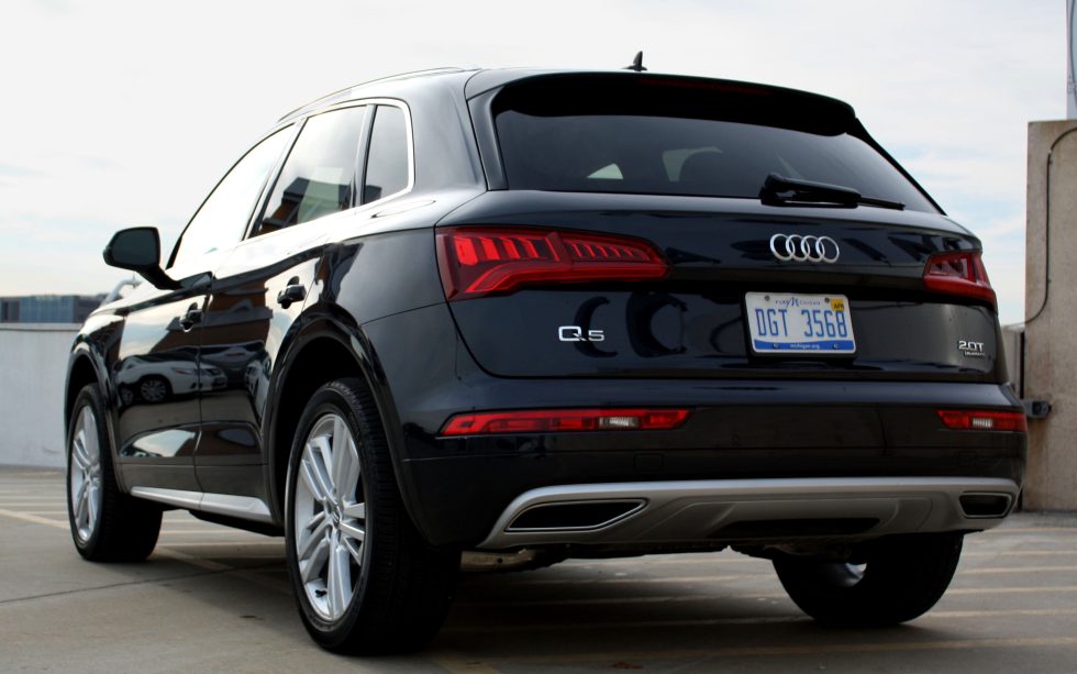 A sea of calm behind the wheel: The 2018 Audi Q5, reviewed - Ars Technica