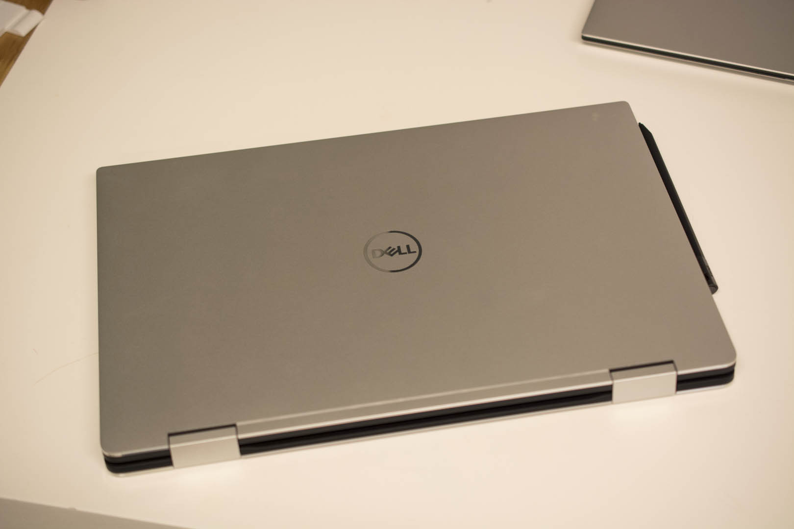 Dell’s XPS 15 gets the 2-in-1 treatment, plus Radeon RX Vega graphics ...