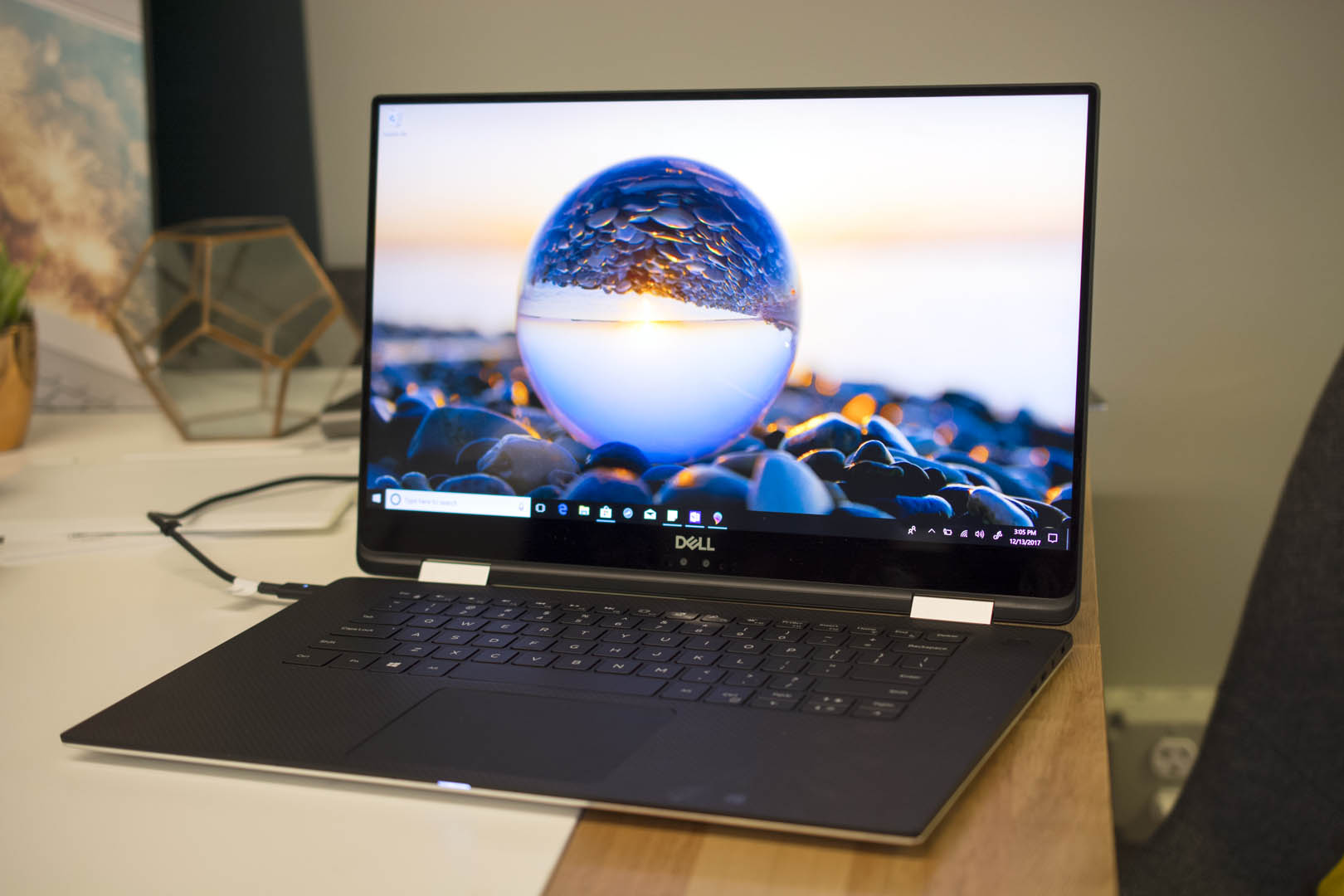 Dell’s XPS 15 gets the 2-in-1 treatment, plus Radeon RX Vega graphics ...
