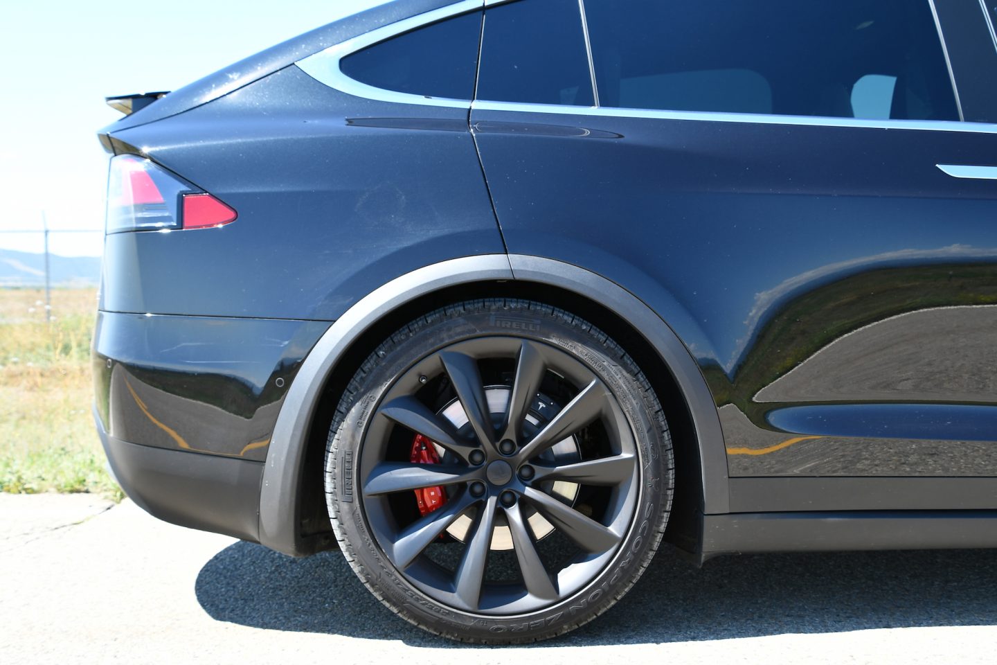 Tesla’s Model X: A lovely roadtripper with stiff daily driving ...