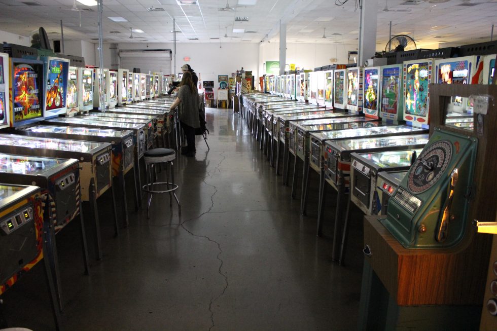 Fixing the past: The art of collecting pinball machines - Ars Technica