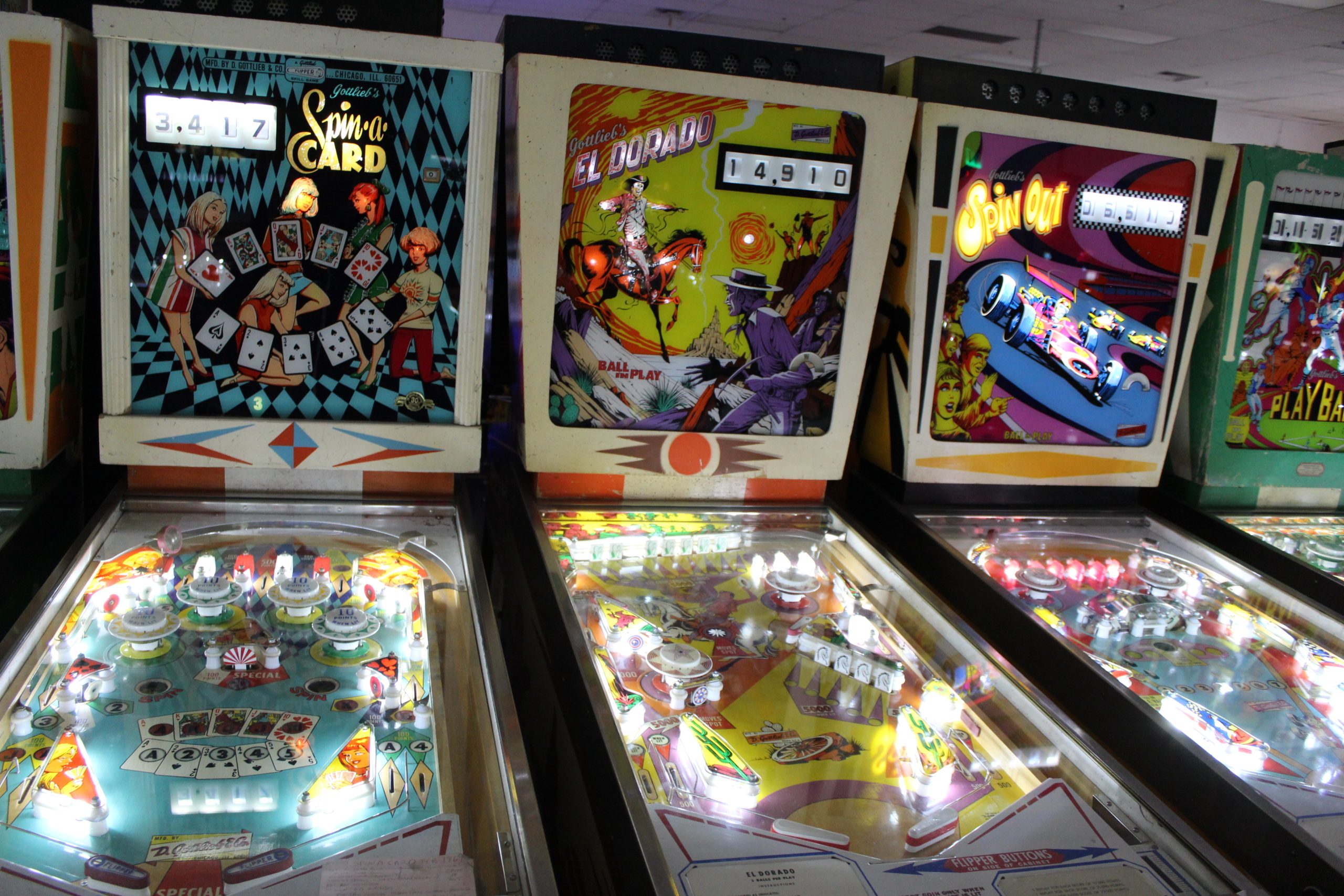 Fixing the past: The art of collecting pinball machines - Ars Technica