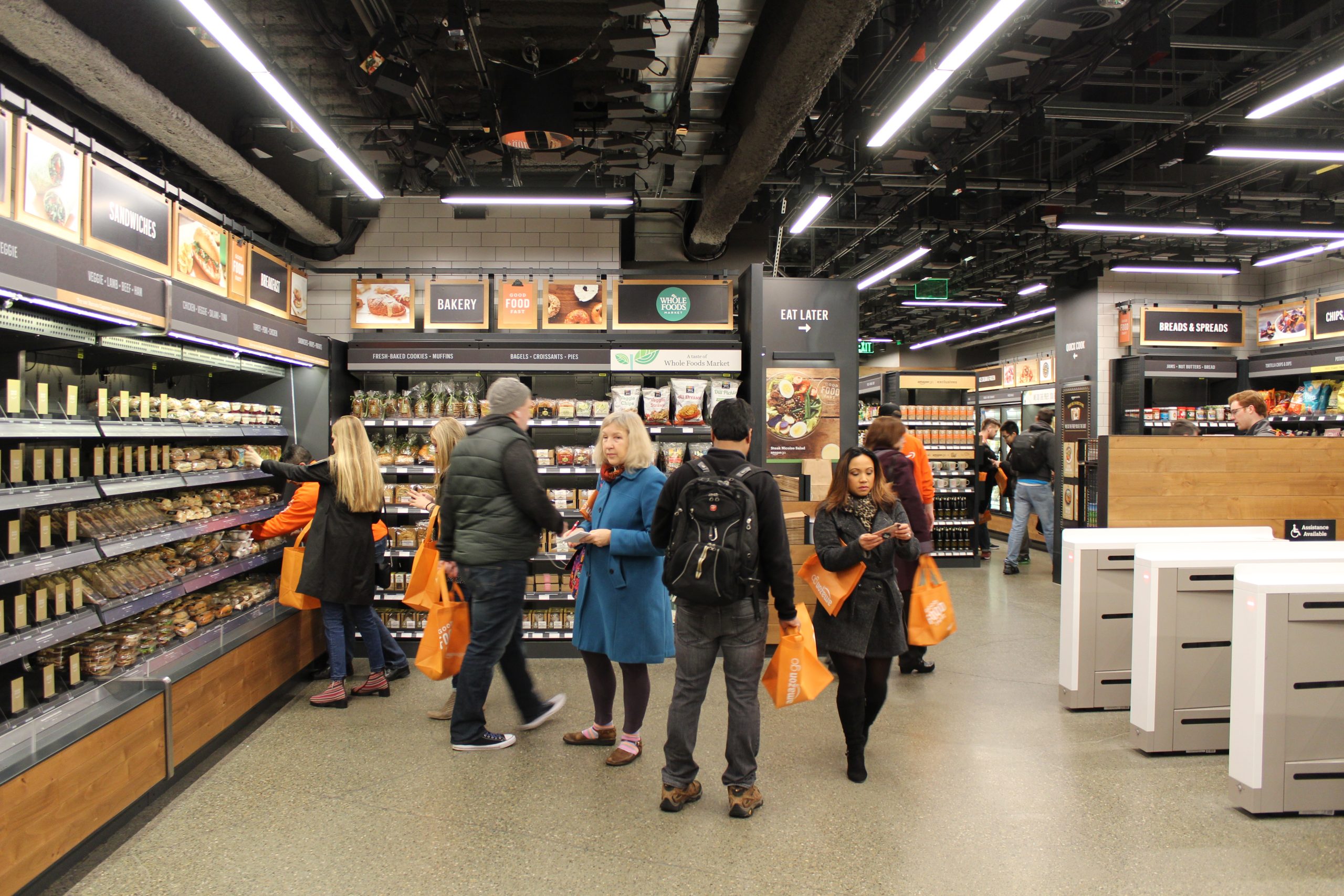 Amazon Go debuts, and its prying cameras foil our shoplifting attempts ...