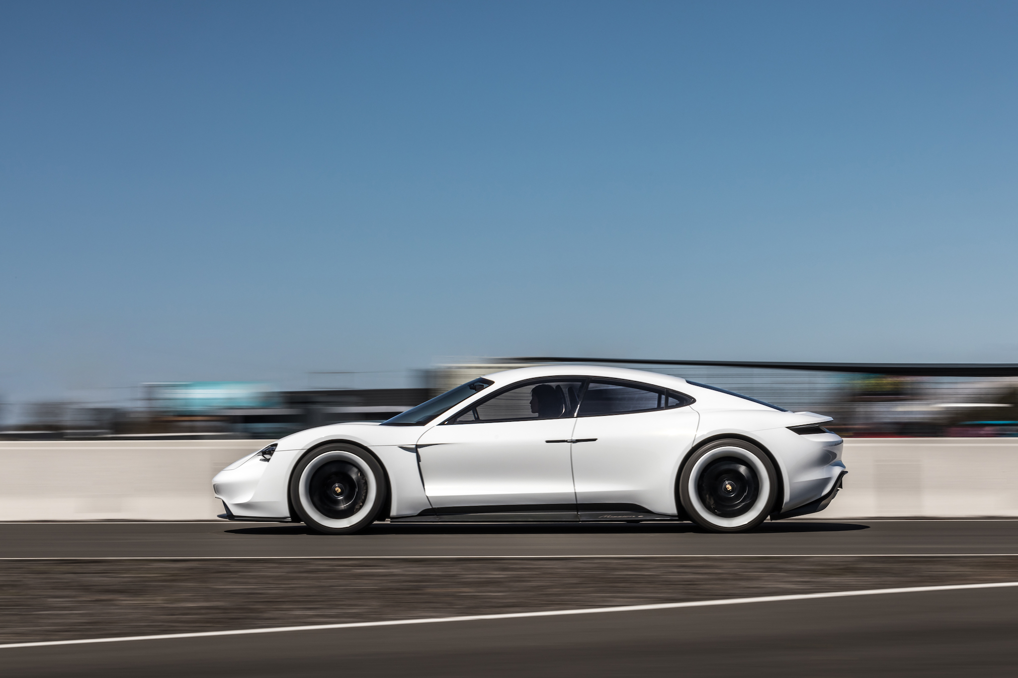 Details emerge about Porsche’s new electric car, charging network - Ars ...