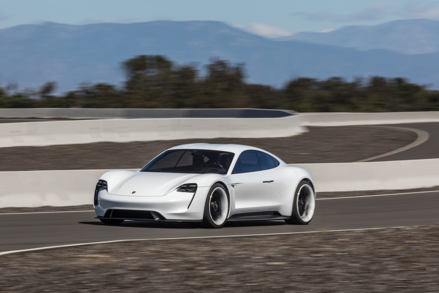 Details emerge about Porsche’s new electric car, charging network - Ars ...