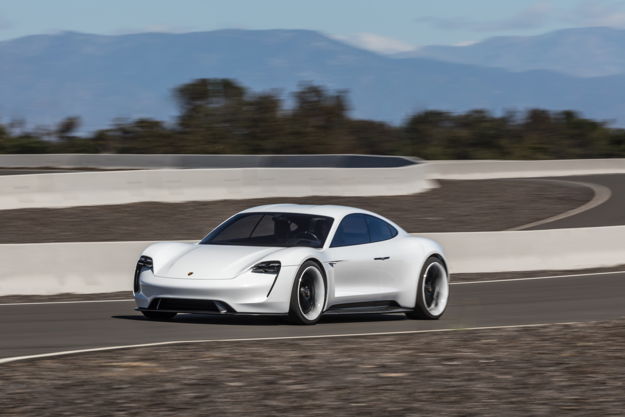 Details emerge about Porsche’s new electric car, charging network - Ars ...