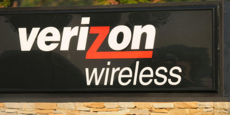 Verizon and a company it bought just paid $614M in biggest FCC fine ...