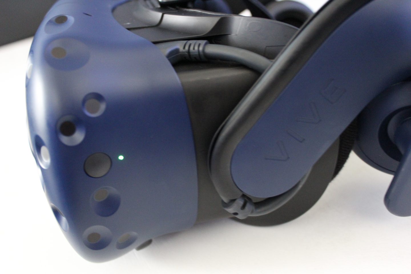 HTC Vive Pro review: Eye-popping VR, with a price that’s a little too ...