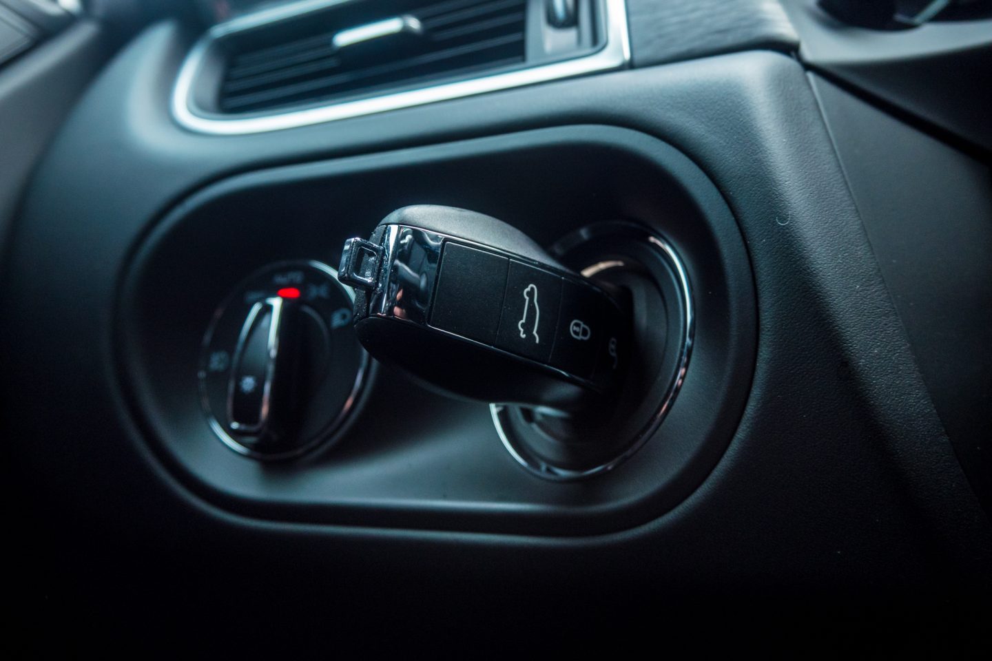 Like a hot hatch on steroids: The Porsche Macan GTS reviewed - Ars Technica