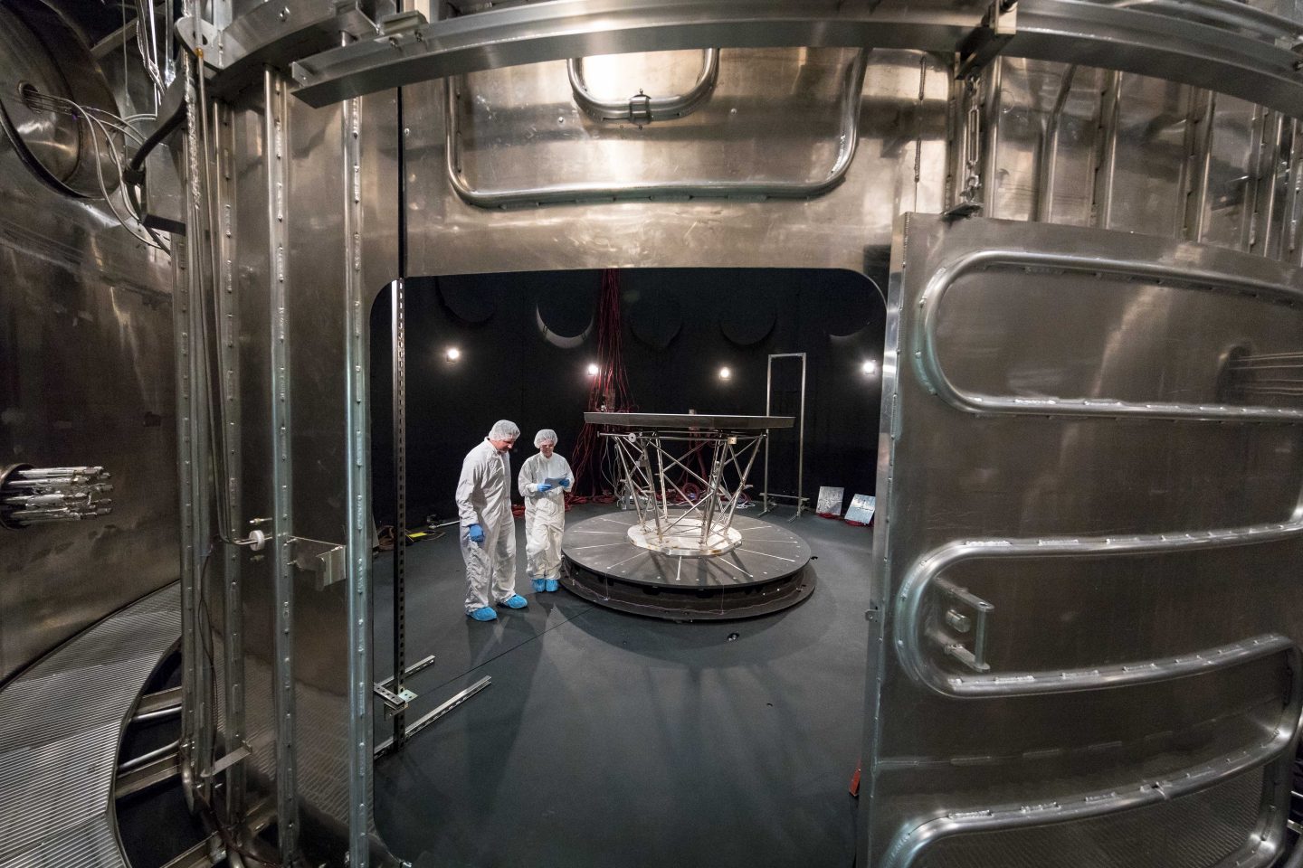 This spacecraft will get closer to the Sun than any before it—without ...