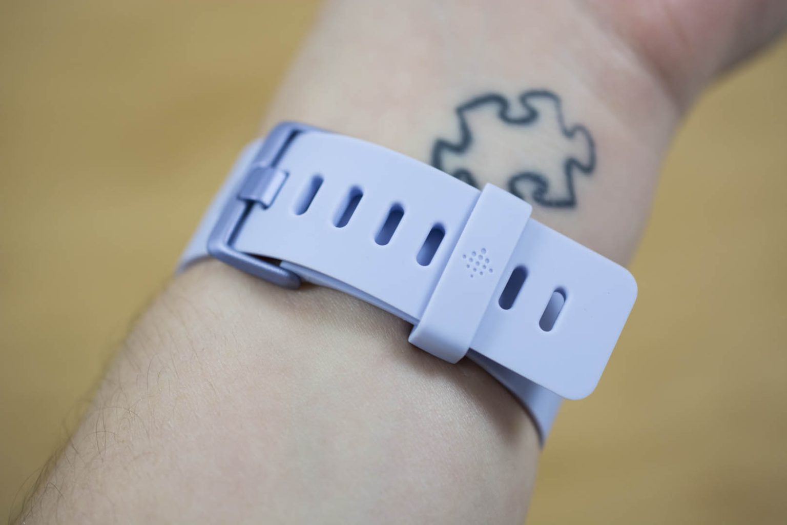 Fitbit Versa review: Slowly but surely pushing Fitbit past the “fit ...