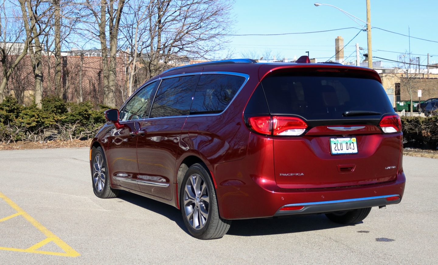 Review: Step aside, minivan haters—the Chrysler Pacifica is awesome ...