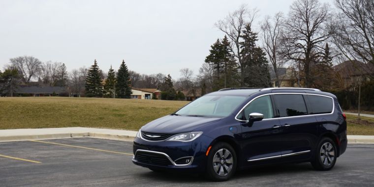 Higher sticker price, lower fuel costs: The Chrysler Pacifica Hybrid ...