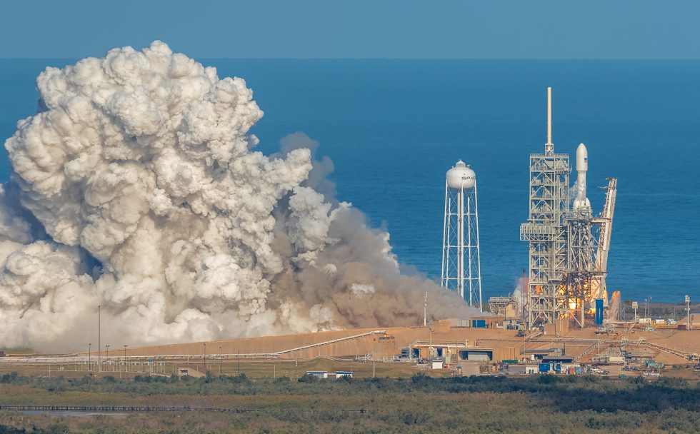 Behind the lens at SpaceX’s historic Falcon Heavy launch - Ars Technica
