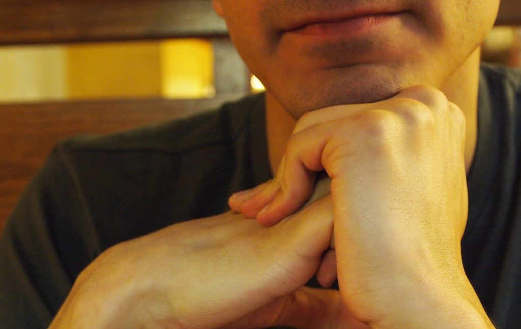 Cavitation dilemma resolved in knuckle-cracking model - Ars Technica