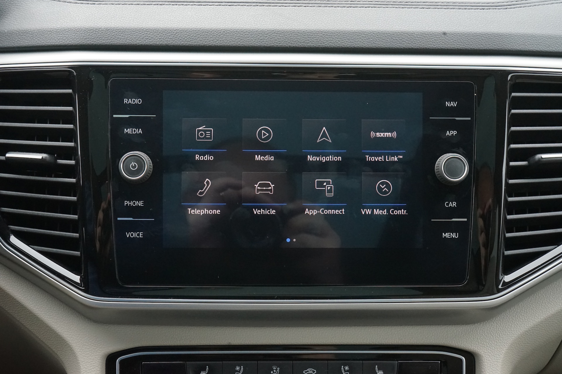 The Volkswagen Atlas reviewed: A people’s wagon for the American people ...