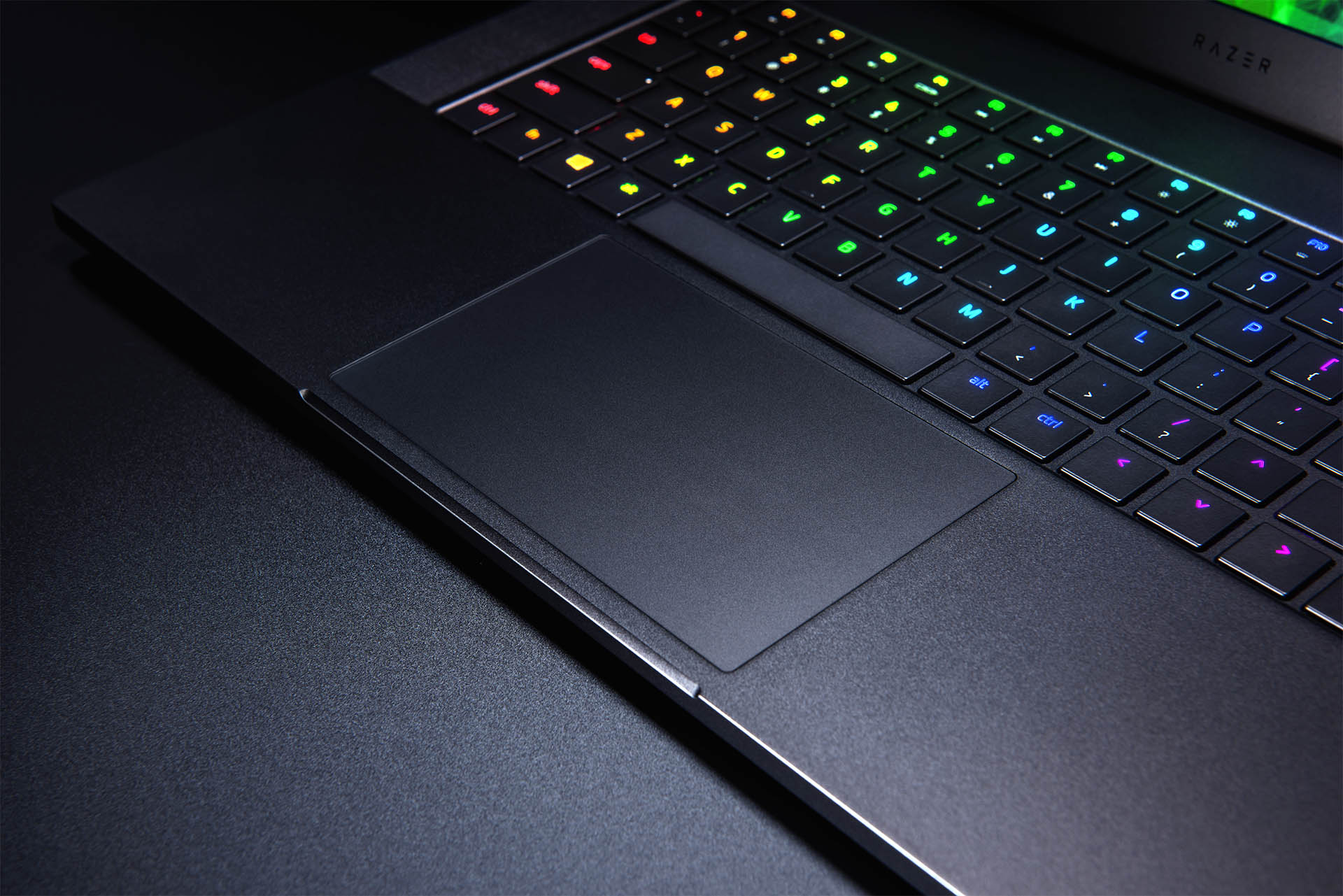 Razer slims down Blade, debuts macOS-compatible eGPU enclosure - Ars ...