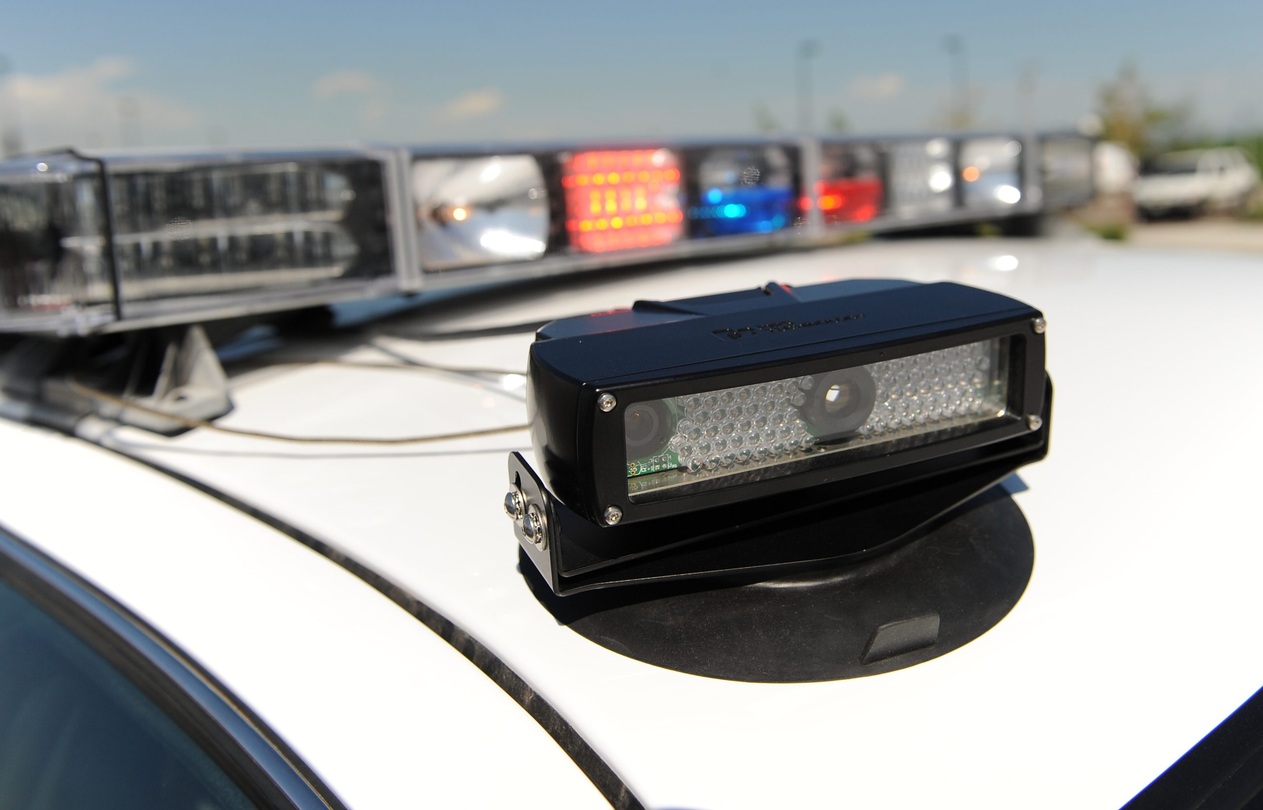 Forget scanning license plates; cops will soon ID you via your roof ...