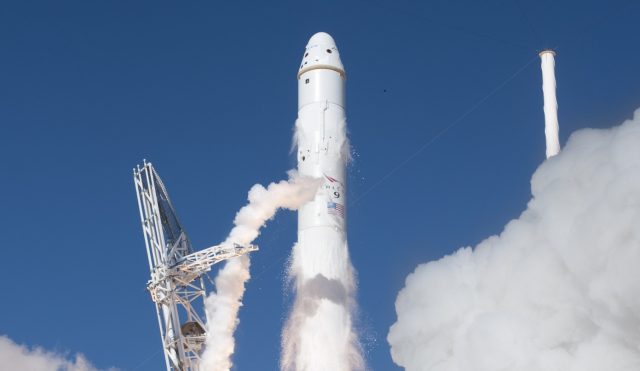 Block 5 rocket launch marks the end of the beginning for SpaceX - Ars ...