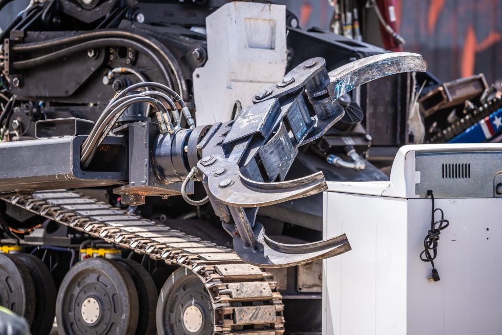 MegaBots’ Eagle Prime was born to smash anything in its path - Ars Technica