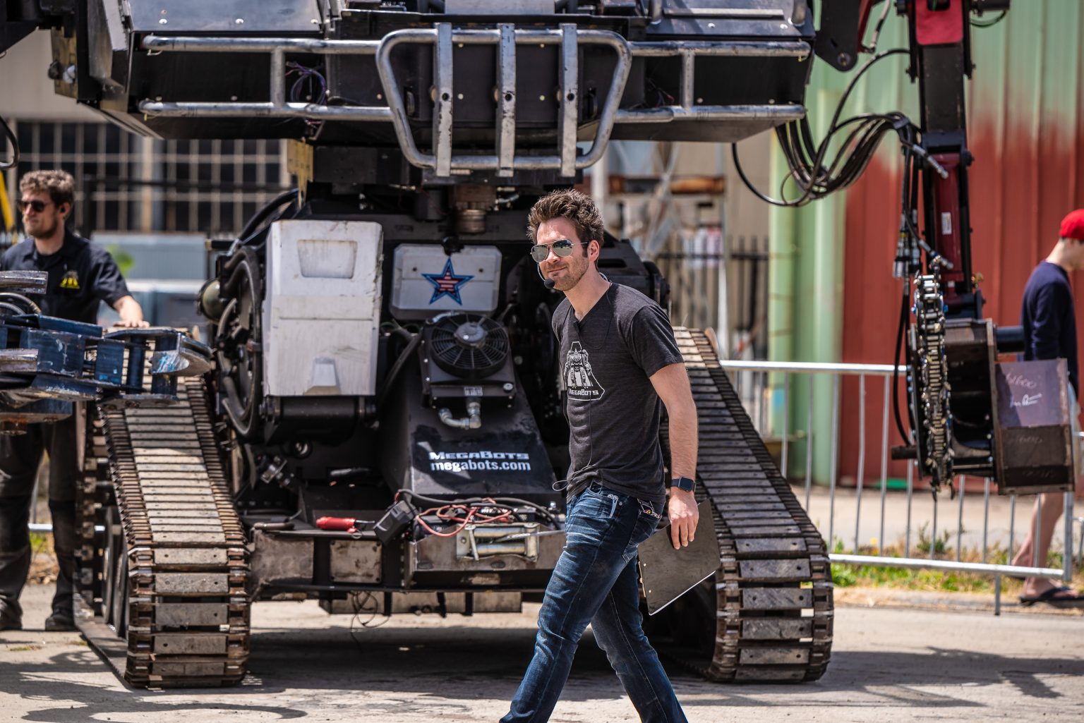MegaBots’ Eagle Prime was born to smash anything in its path - Ars Technica