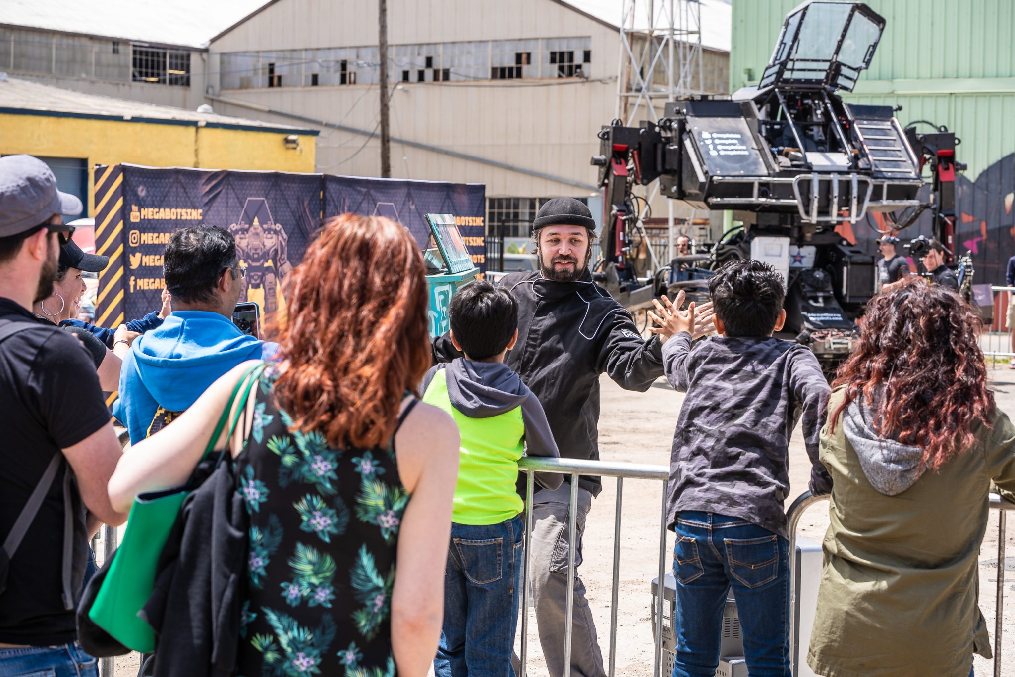 MegaBots’ Eagle Prime was born to smash anything in its path - Ars Technica