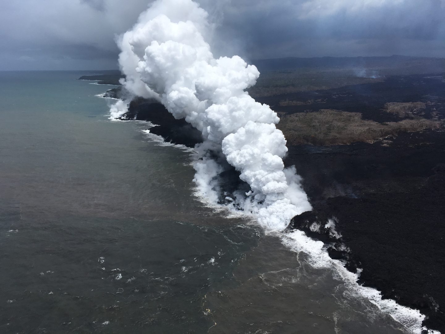 In Hawaii, lava continues its creep onto grounds of geothermal power ...