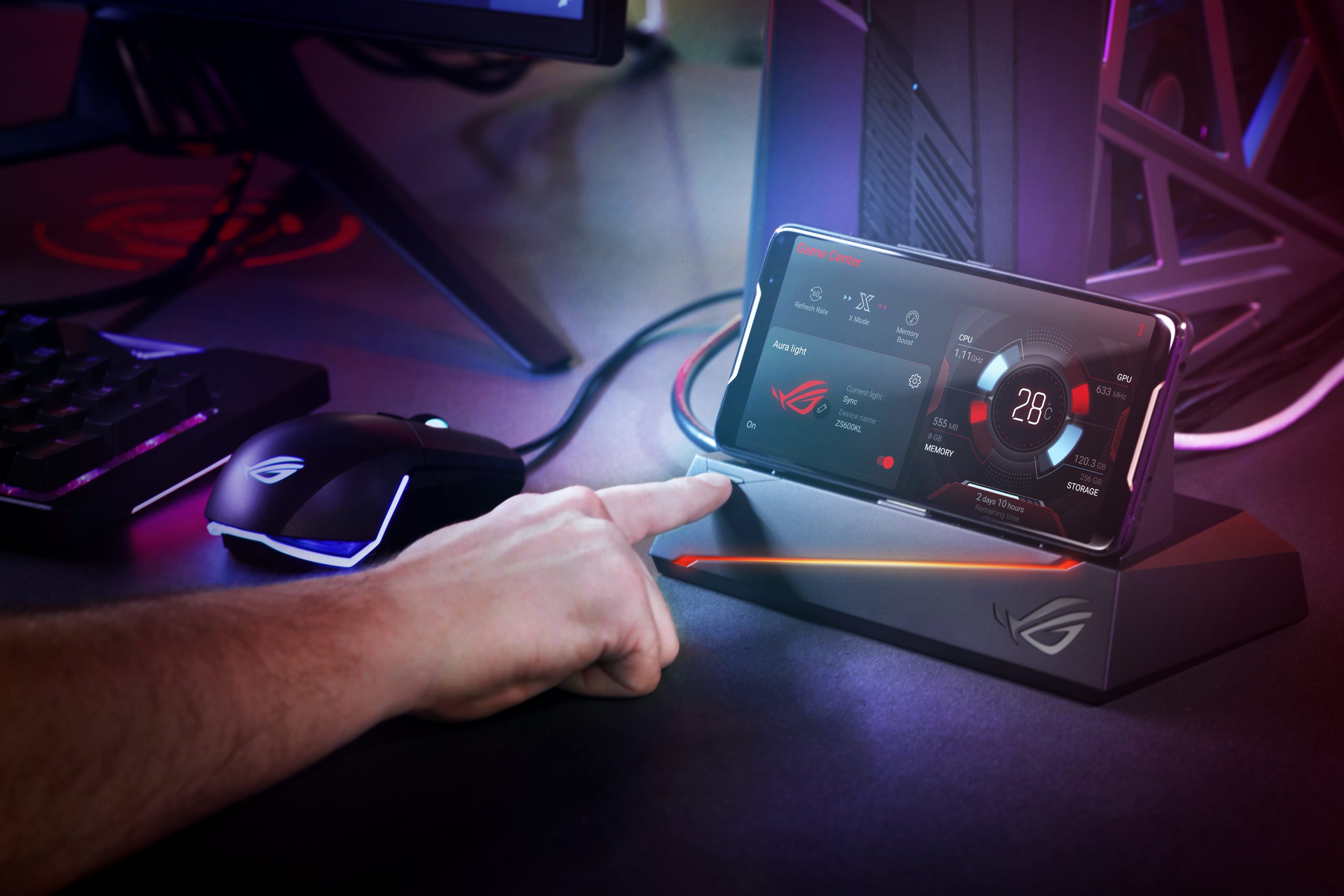 Asus’ insane gaming phone has 3 USB ports, clip-on cooling fan - Ars ...