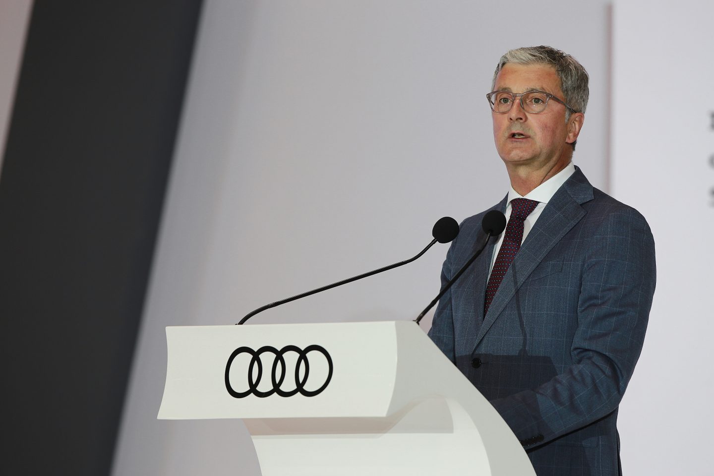 Audi CEO connected to diesel scandal arrested in Germany after phone ...
