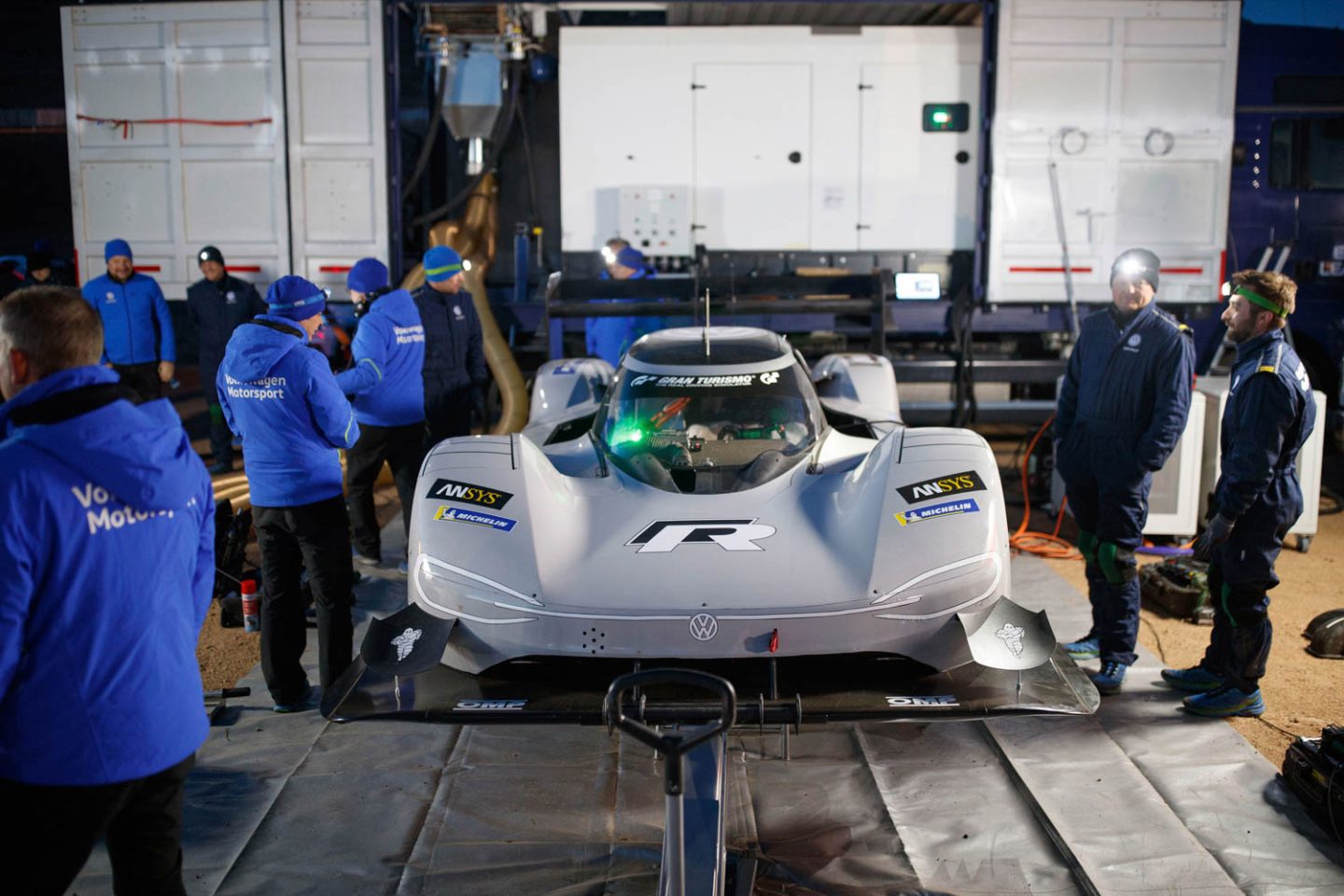 7:57:148—Volkswagen makes racing history with record-breaking electric ...