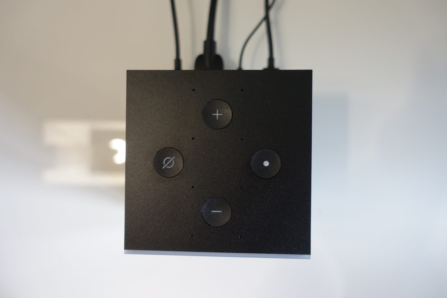 Amazon’s Fire TV Cube is like a Fire TV blended with an Echo Dot - Ars ...