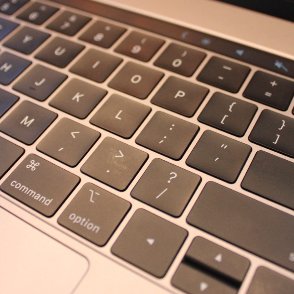 Apple will pay up to $395 to people with broken MacBook butterfly ...