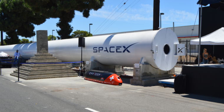 Student engineers build hyperloop test pods with commercial-class top ...