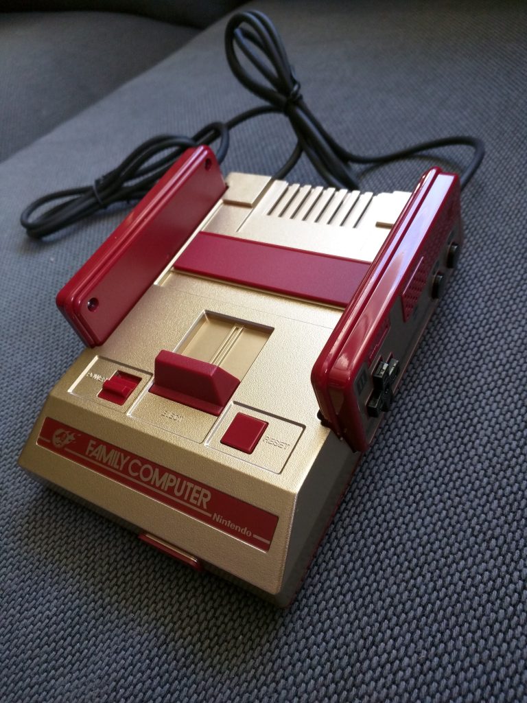 Hands-on with Nintendo’s weirdest, and maybe rarest, classic console ...