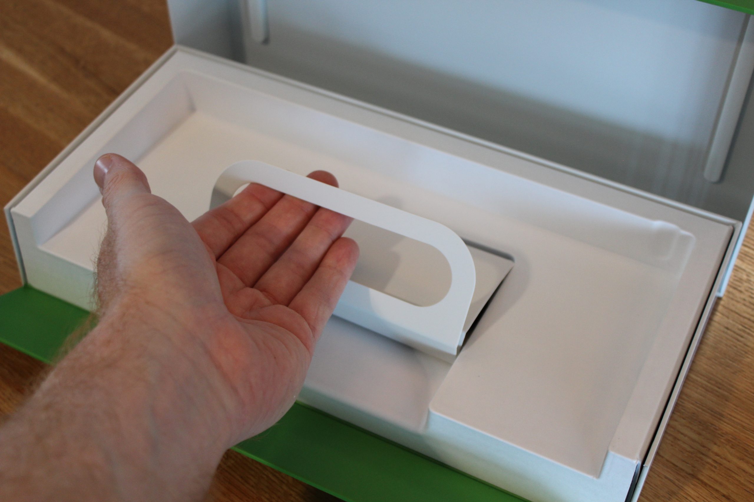 Forward-box: Xbox Adaptive Controller’s packaging is a good Microsoft ...