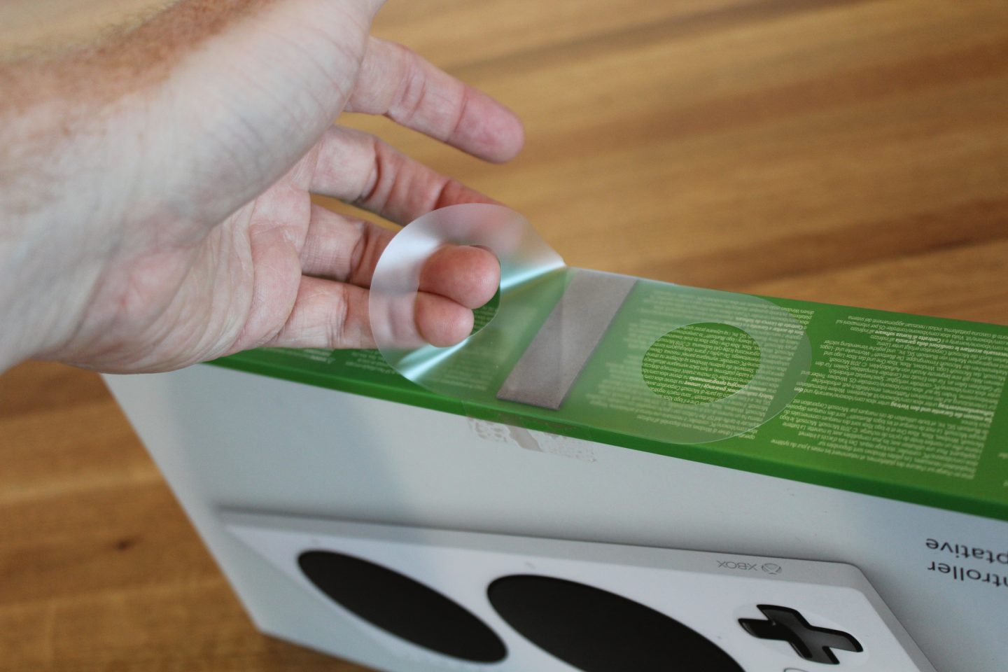 Forward-box: Xbox Adaptive Controller’s packaging is a good Microsoft ...